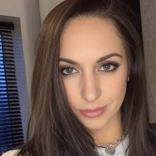 Meet our Sexy phone chat Girl Teasing Steph at Xpanded